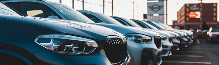Franchised vs Independent Dealerships - myAutoloan